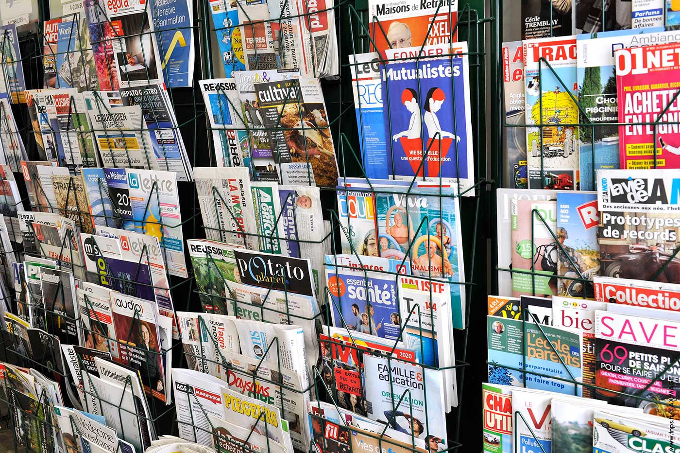 La définition des publications de presse figurant dans la directive ...